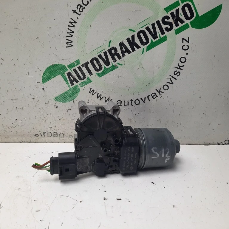 Motorček stieračov Volkswagen UP 6R1955119